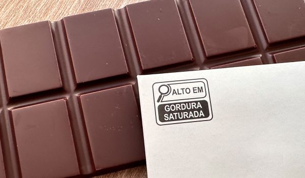 Selos de alto teor de gordura saturada e açúcar adicionado ...